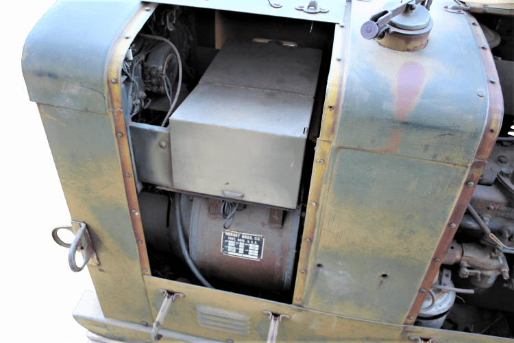 US Army M5 electric generating "Hobart brother" - Military Classic ...