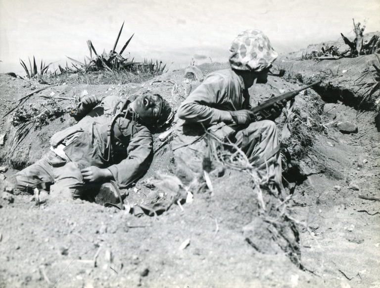 IWO JIMA 19th February 1945 - Military Classic Memorabilia