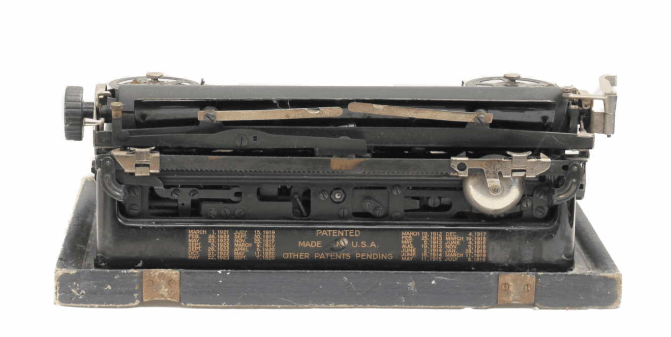 Usa Underwood Portable Typewriter - Military Classic Memorabilia