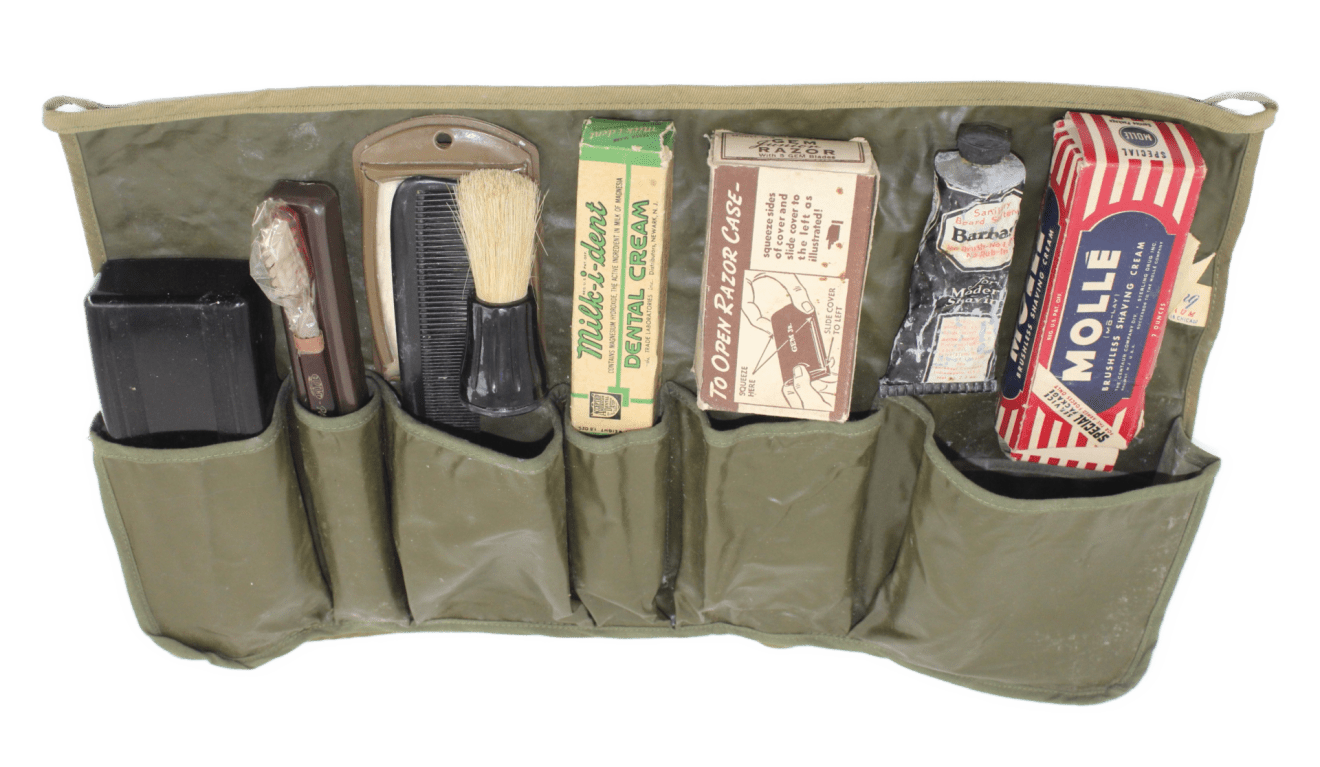 US ARMY TOILET KIT - Military Classic Memorabilia