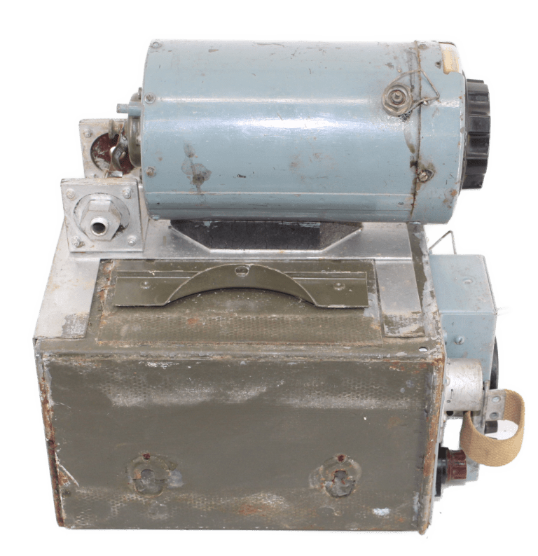 Wireless Radio Ensemble No. 19 Canadian 1943 - Military Classic Memorabilia