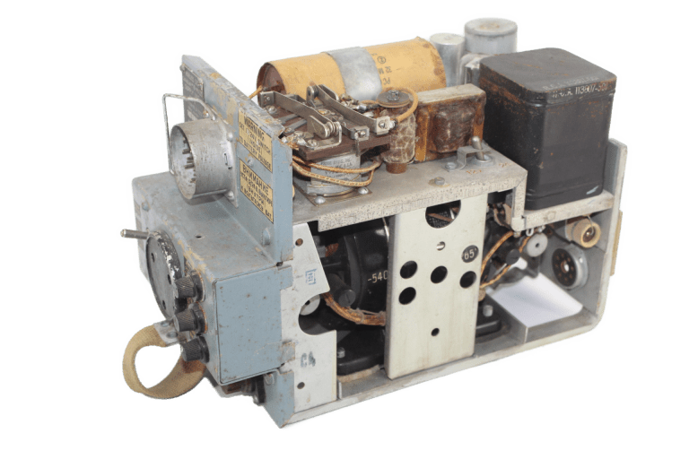 Wireless Radio Ensemble No. 19 Canadian 1943 | Military Classic Memorabilia