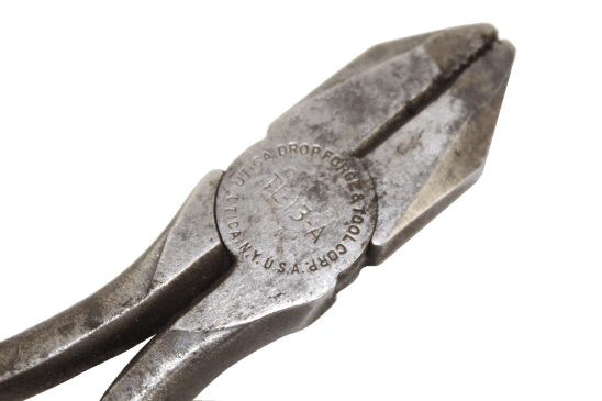 US ARMY CS-34 SIGNAL CORPS KIT - Military Classic Memorabilia