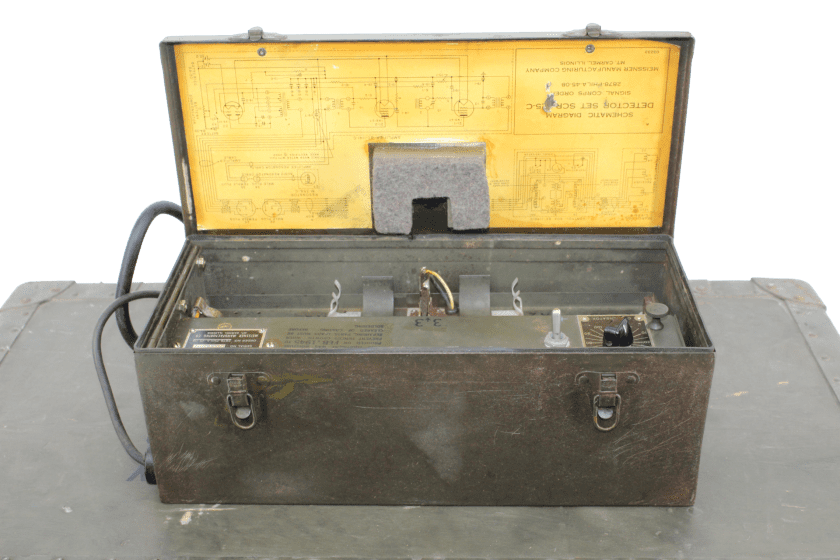 SIGNAL CORPS MINE DETECTOR SCR 625-C 1944 - Military Classic Memorabilia