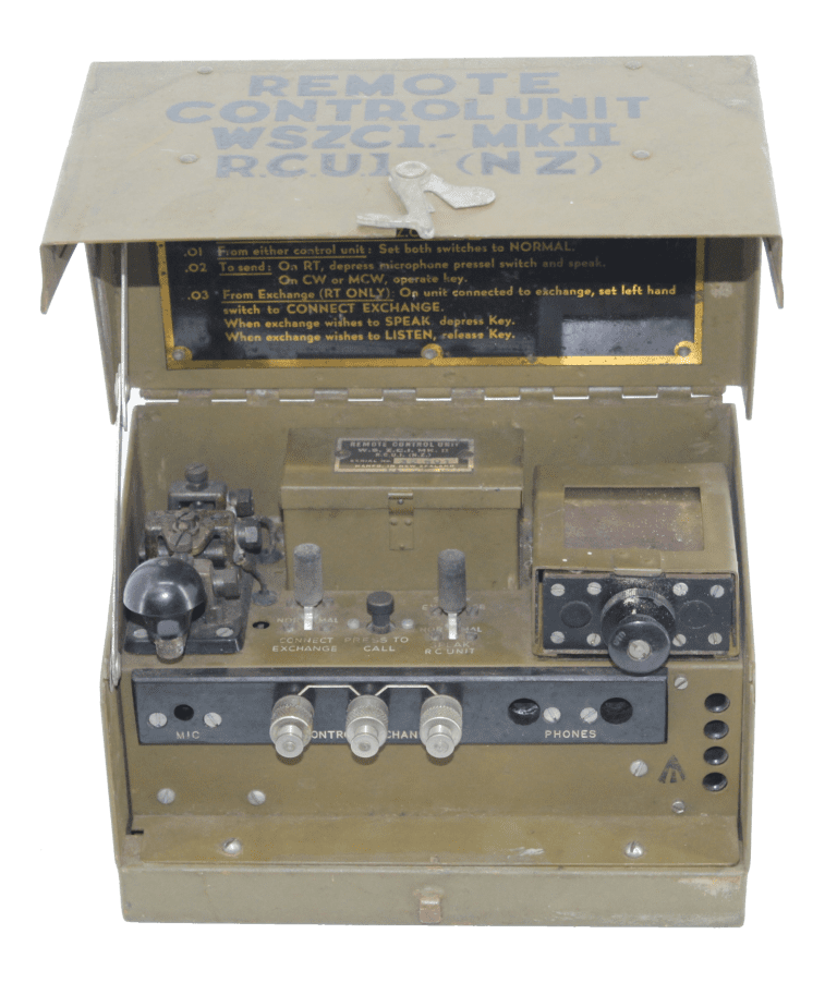 Control Unit MK2 British Army 1944 - Military Classic Memorabilia