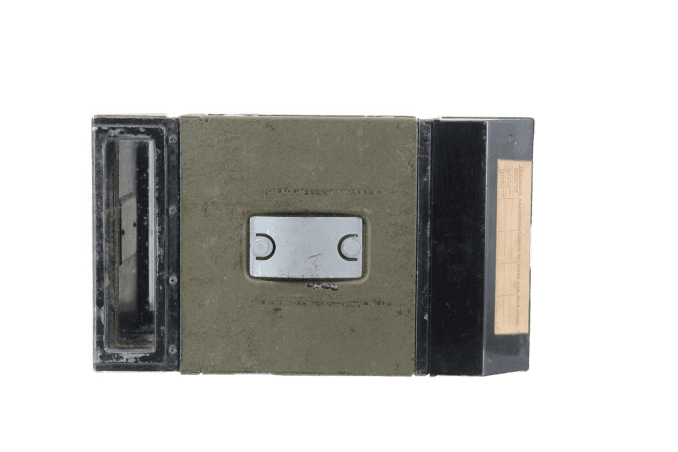 PAIR OF PERISCOPES M6 FOR M4 SHERMAN - Military Classic Memorabilia