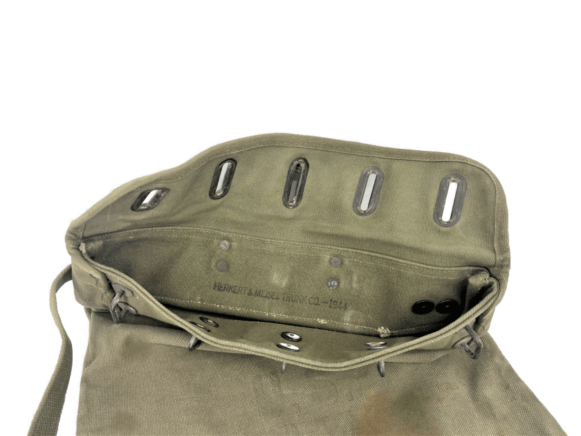 US MAIL BAG - 1944 - Military Classic Memorabilia