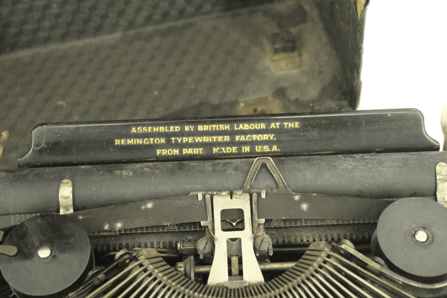 REMINGTON -USA portable typewriter - Military Classic Memorabilia