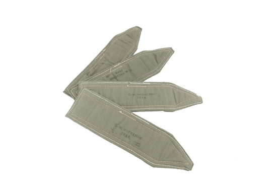 PAIR OF SHOULDER PROTECTORS - Military Classic Memorabilia