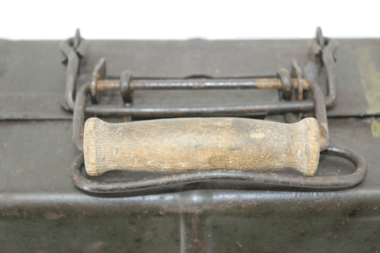 METAL CASE FOR 15 WEHRMACHT GRENADES - Military Classic Memorabilia