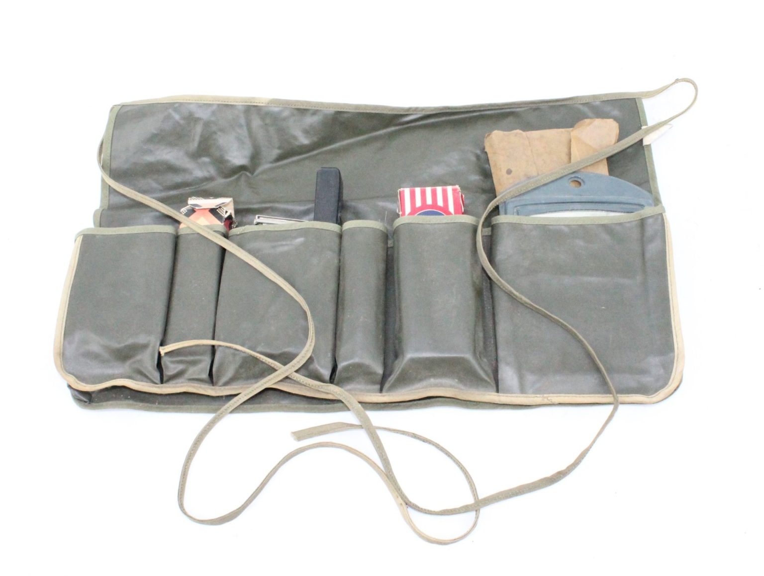 US ARMY TOILETRY KIT - Military Classic Memorabilia