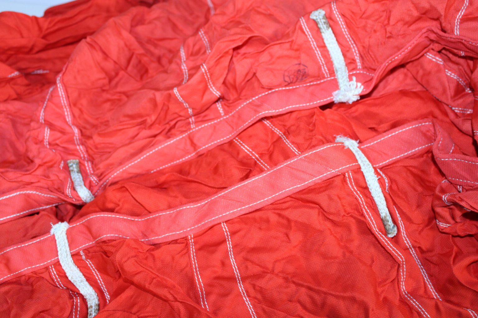 Fallschirmjäger drop container box and parachute - Military Classic ...