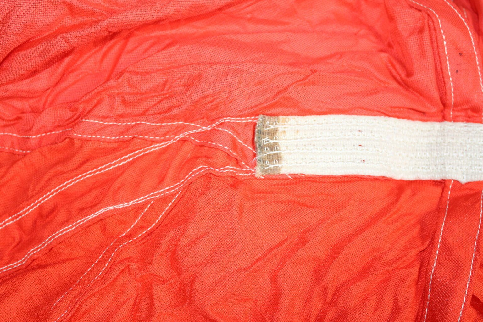 Fallschirmjäger drop container box and parachute - Military Classic ...