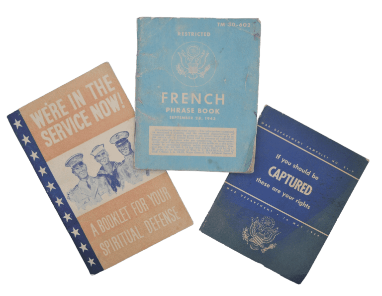 US ARMY BOOKLETS - Military Classic Memorabilia
