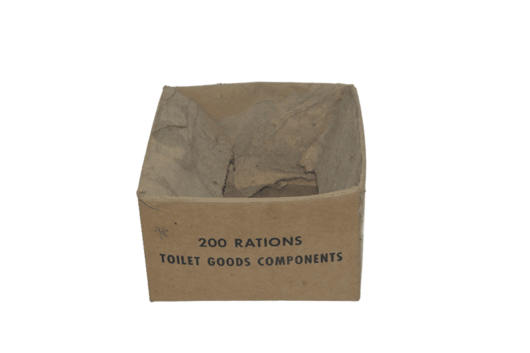 RATION BOX TOILETRIES - US ARMY - Military Classic Memorabilia