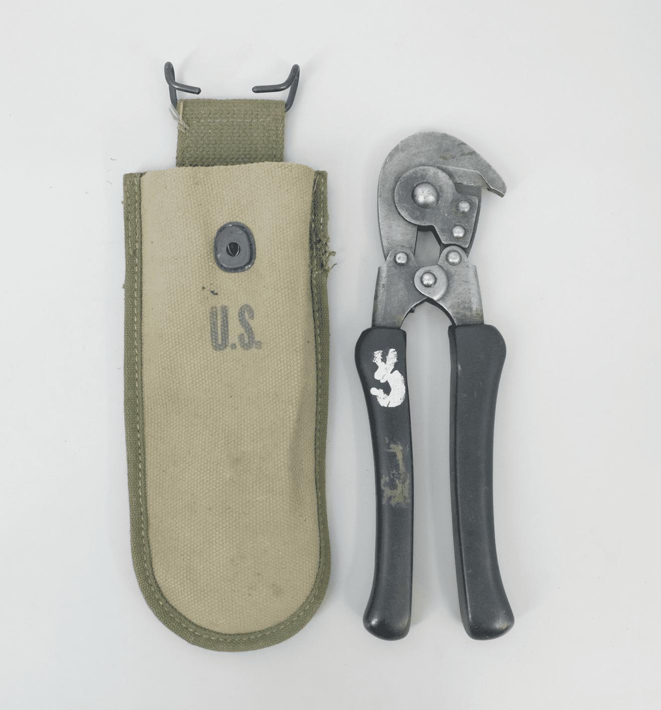M-38 Barbed Wire Cutter - 1944 - Military Classic Memorabilia