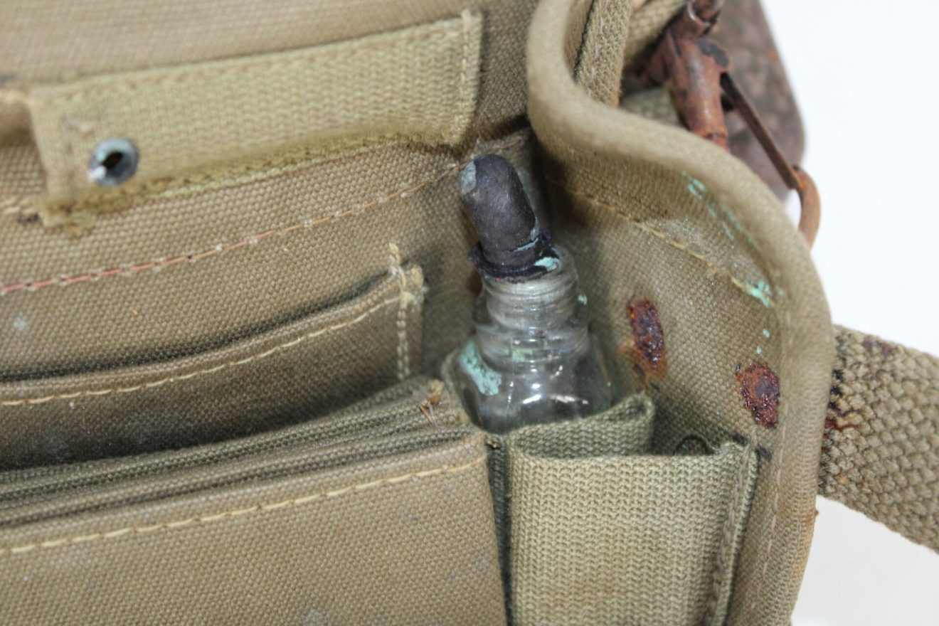 US M9 chemical detection kit - Military Classic Memorabilia