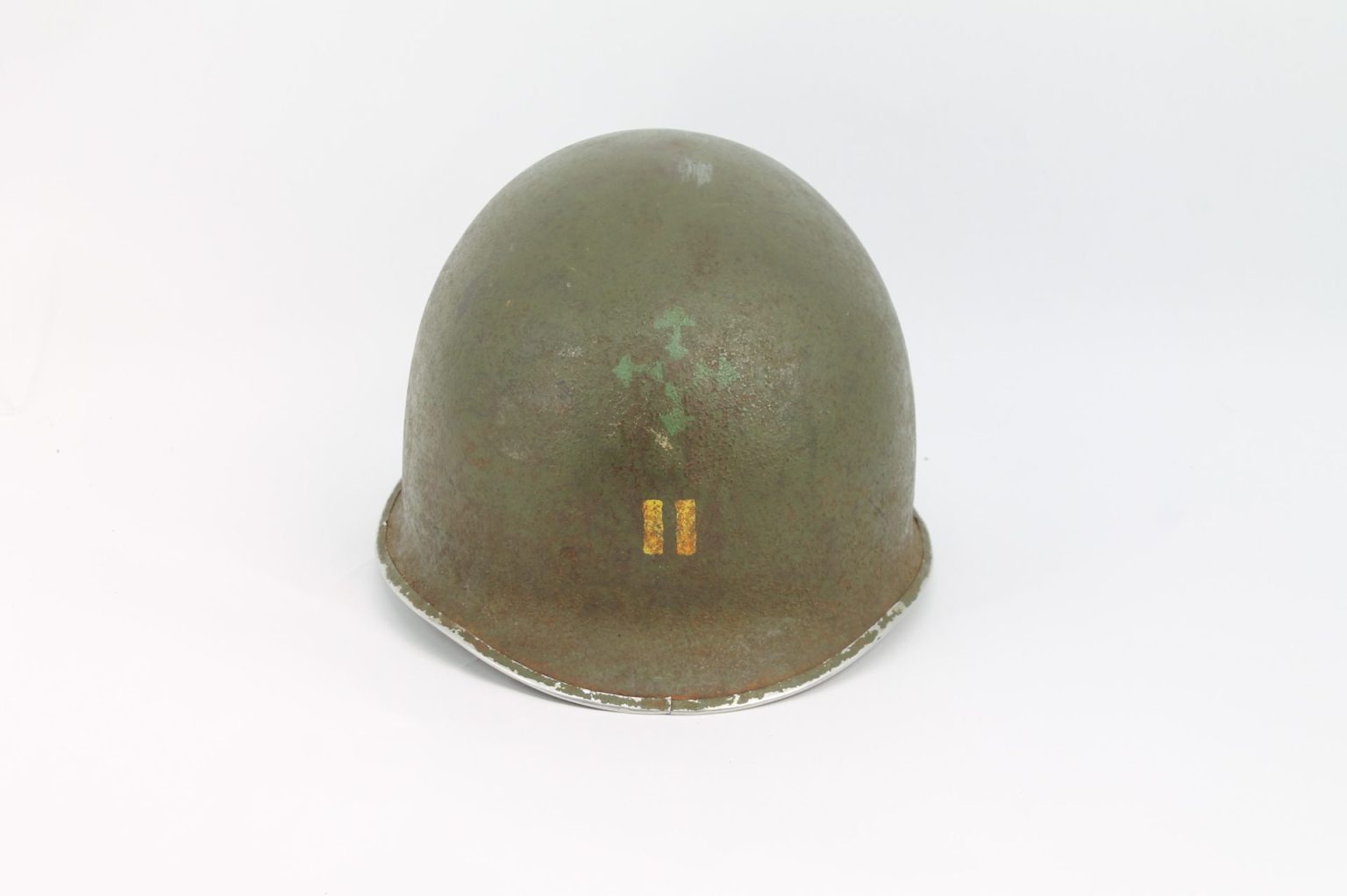 US M1 HELMET 4th INFANTRY DIVISION - Military Classic Memorabilia