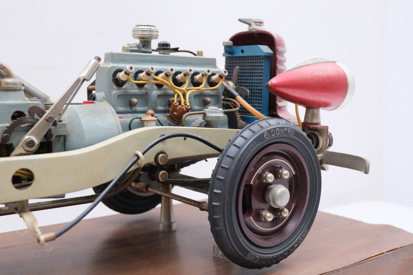 large HOHM automobile model - Military Classic Memorabilia